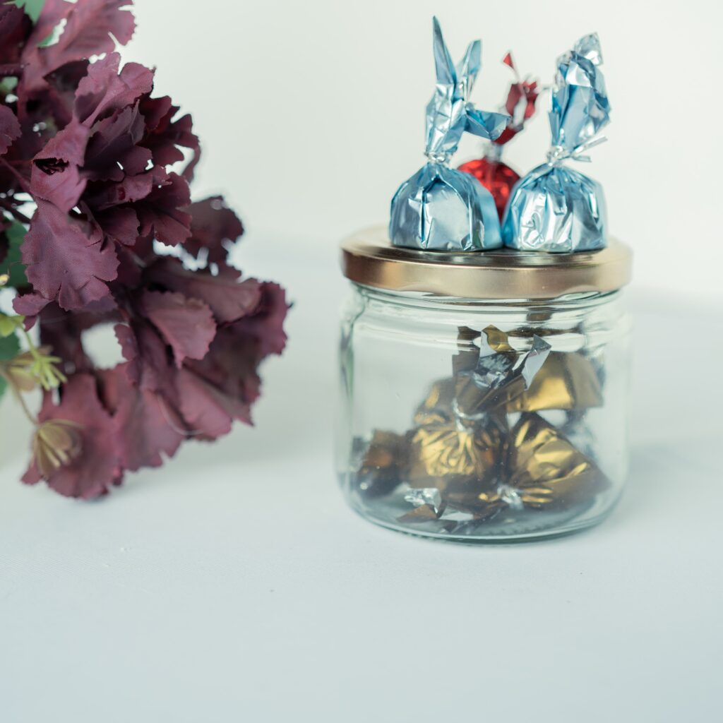 Roses to Lilies: A Comprehensive Guide to Gifts with Flowers