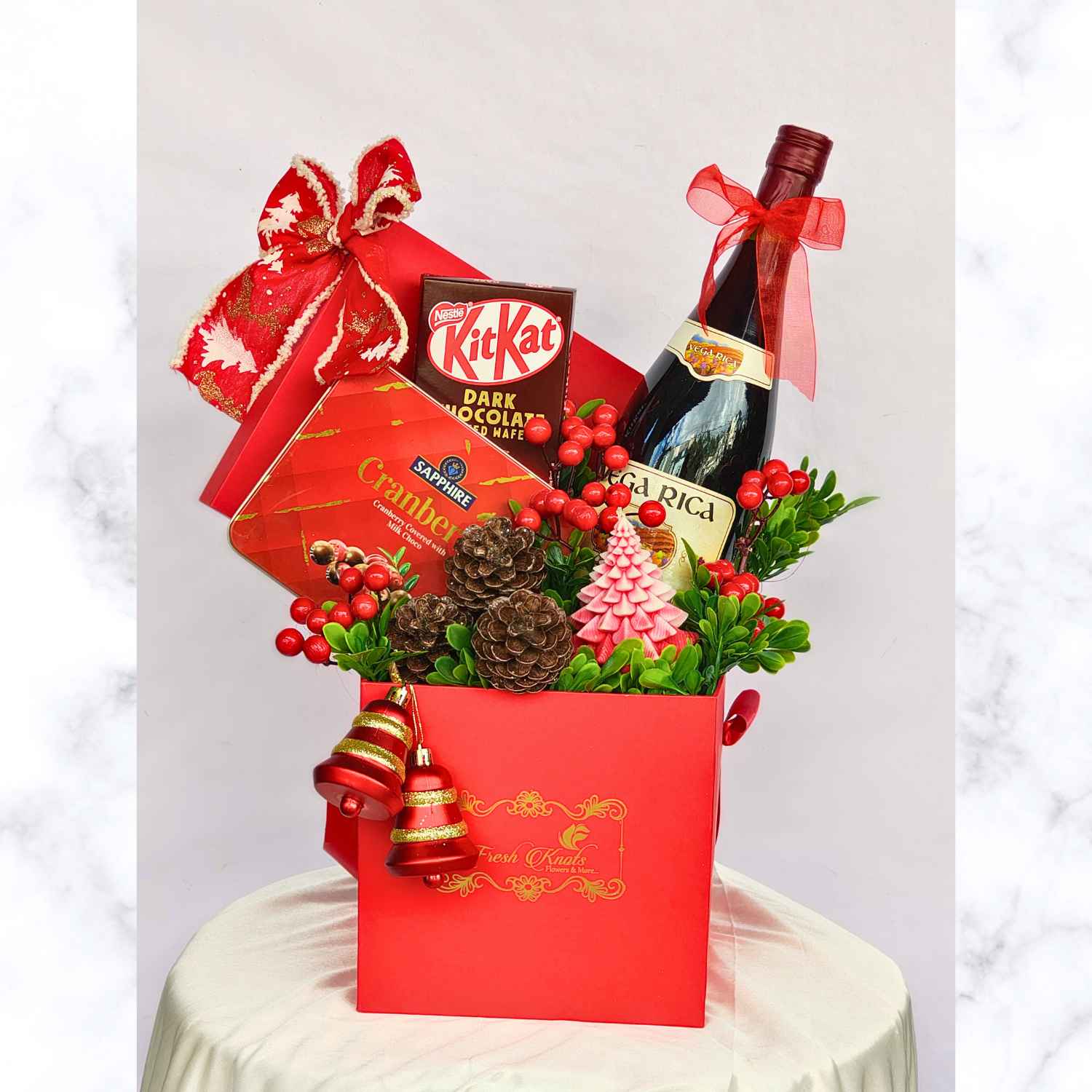 Noel's Delight Christmas Hamper For Gifting