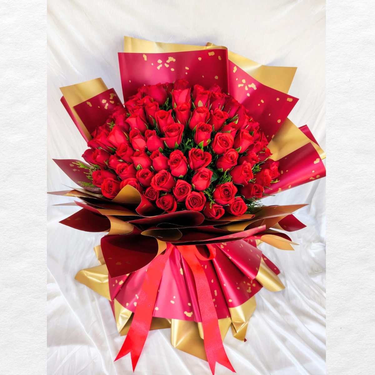 Rhapsody of Love – Bouquet of 100 Red Roses