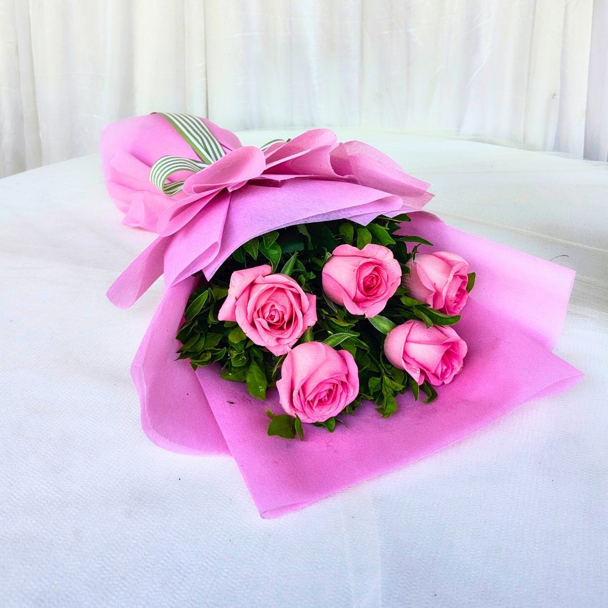 Pink Blossoms – Elegant Bunch of Soft Pink Roses