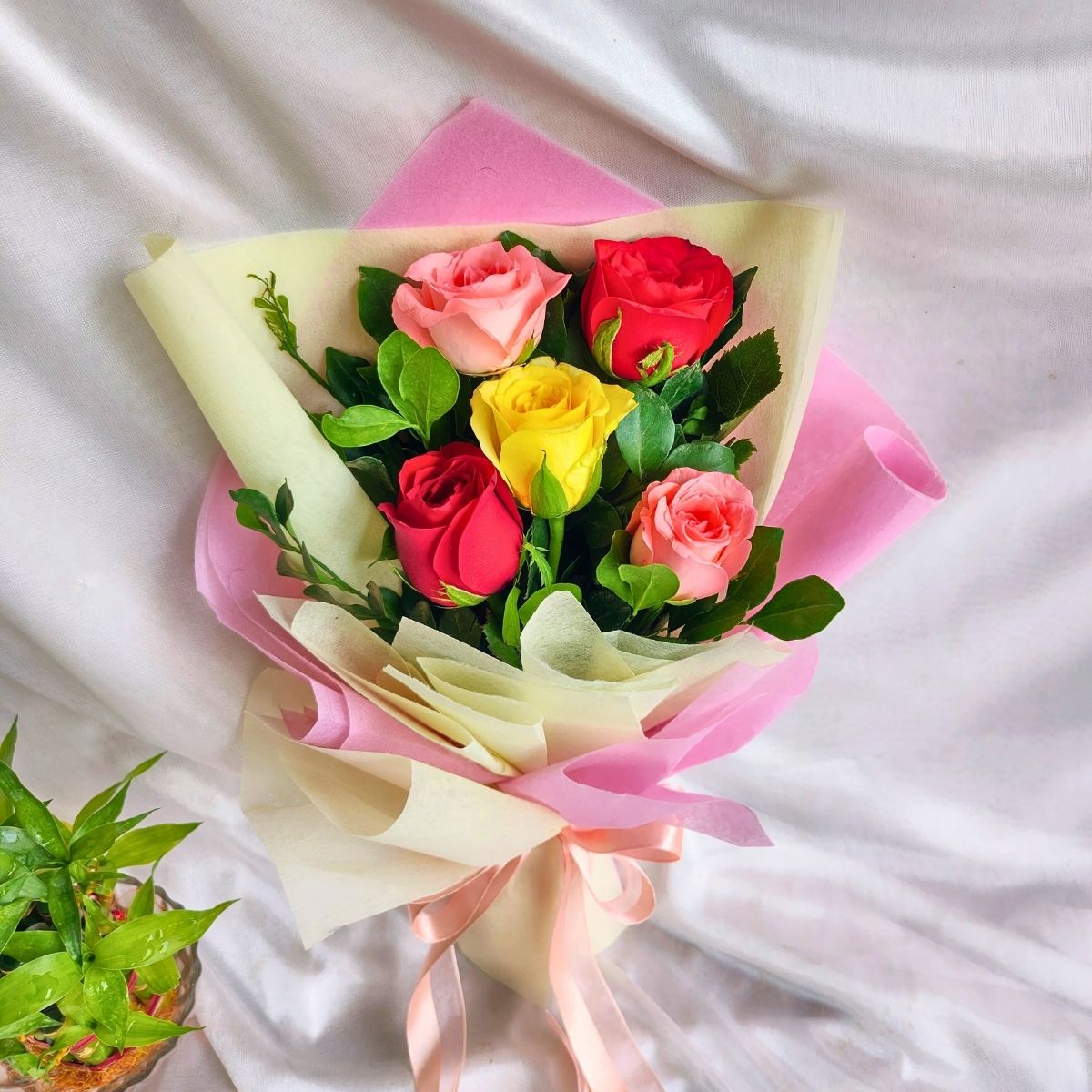Vibrant Rose Bouquet | Flower Delivery in Bangalore