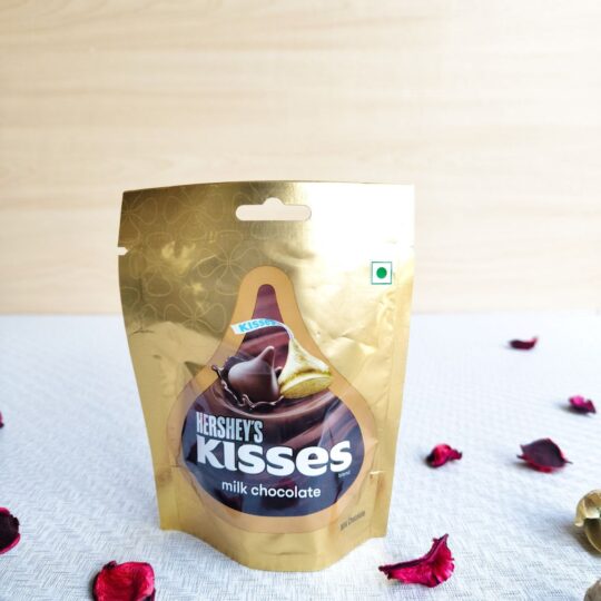 Combo Bouquet of Red Roses & Chocolate Valentine’s Gift in Bangalroe